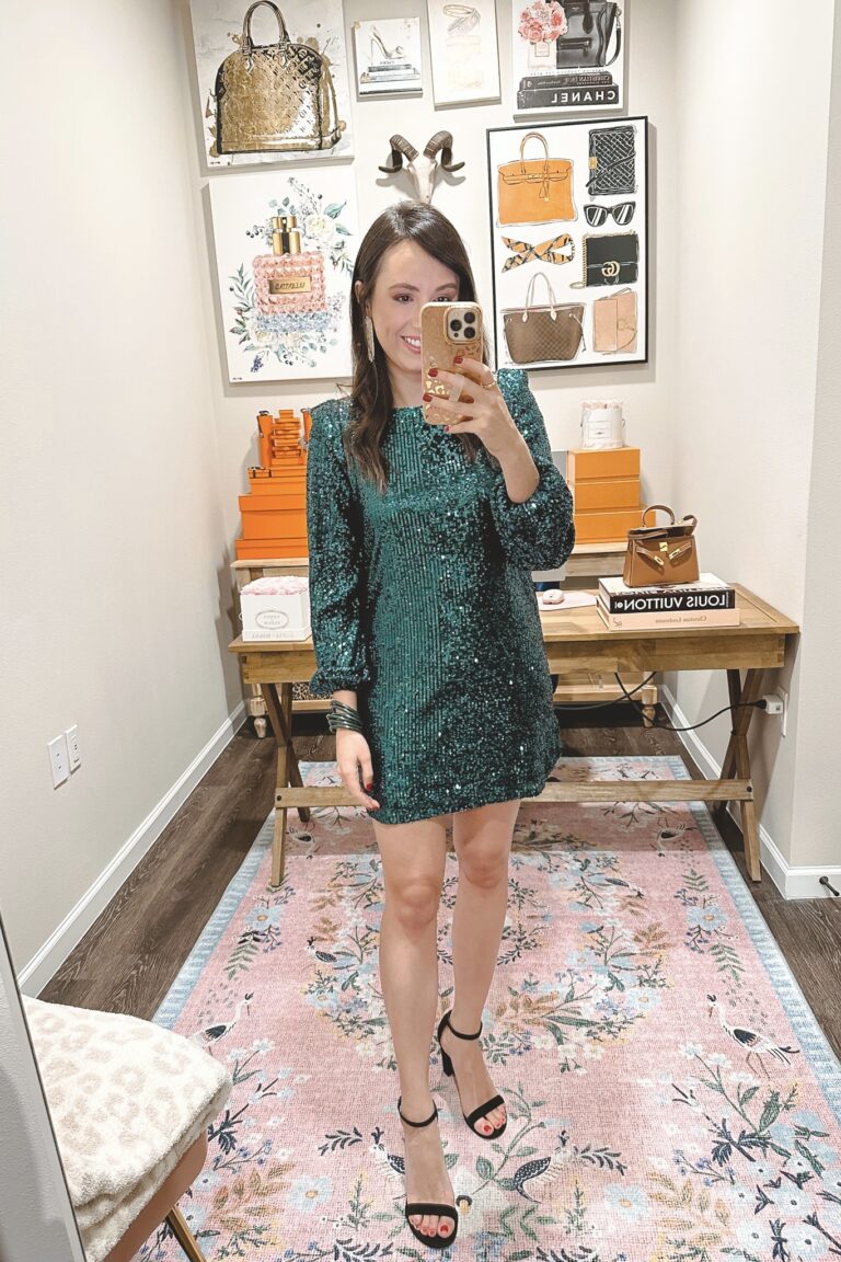December Outfit Ideas 2022 - StyledJen